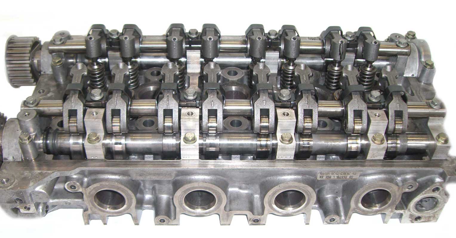 Cabezal De Motor De Automóvil